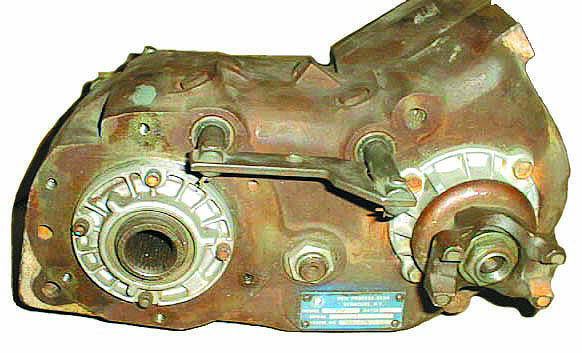 4. Ford New Process 205/208 - Advance Adapters